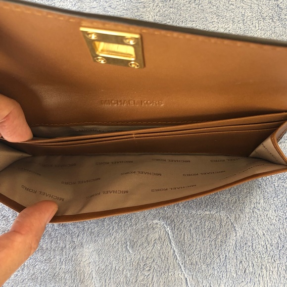 Michael Kors | Bags | Michael Kors Natalie Wallet | Poshmark